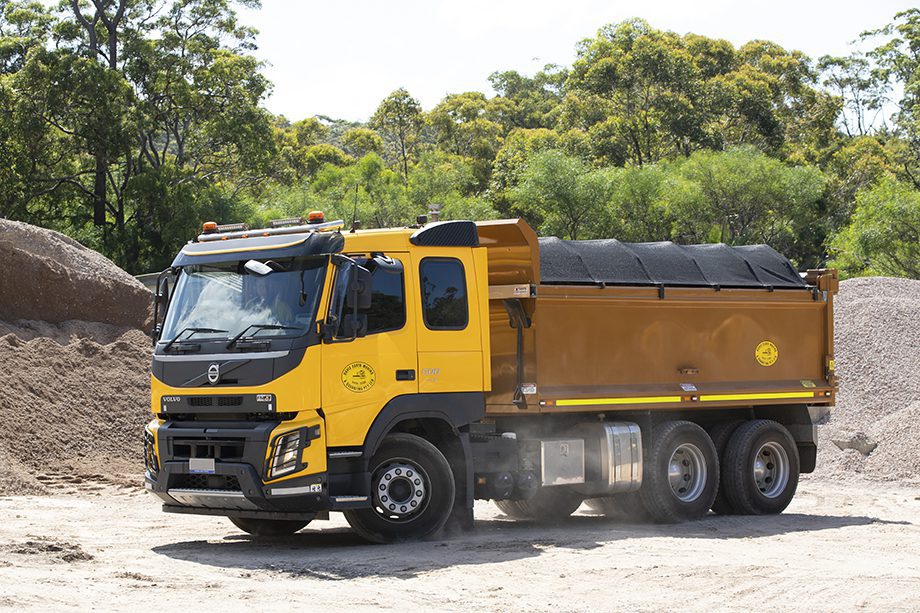 Heavy Haulage and Bulk Haulage : Davis Earthmoving & Quarrying Pty Ltd